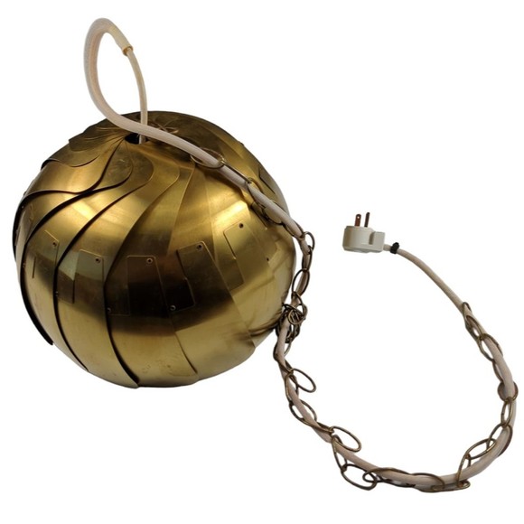 Leviton | Accents | Vtg Mcm Leviton Brass Scaled Iris Hanging Pendant ...